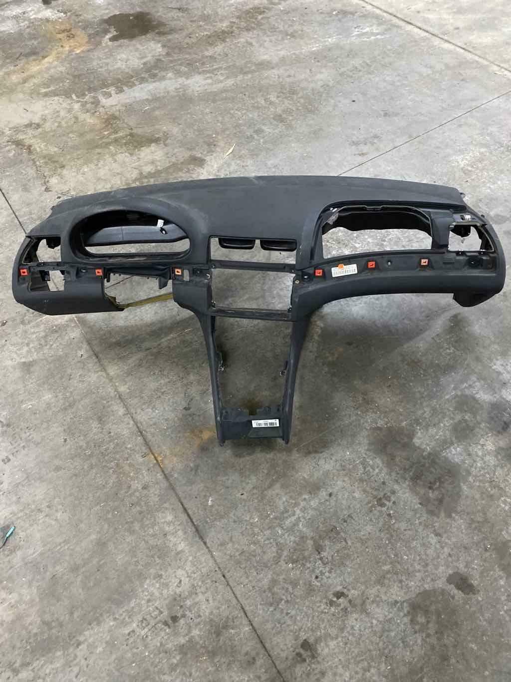 BMW E46 M3 Dash Panel – Vivander German Auto Recycling